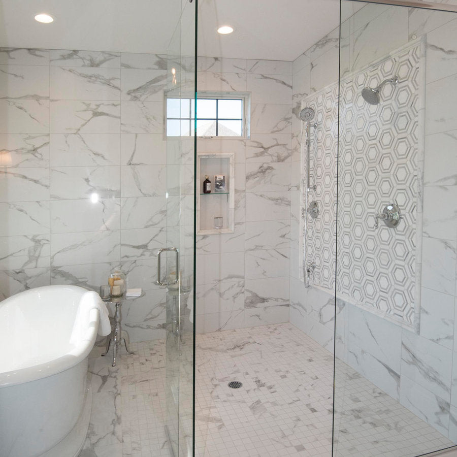 45 Transitional Style Marble Tile Bathroom Ideas from the Pros: A Must ...